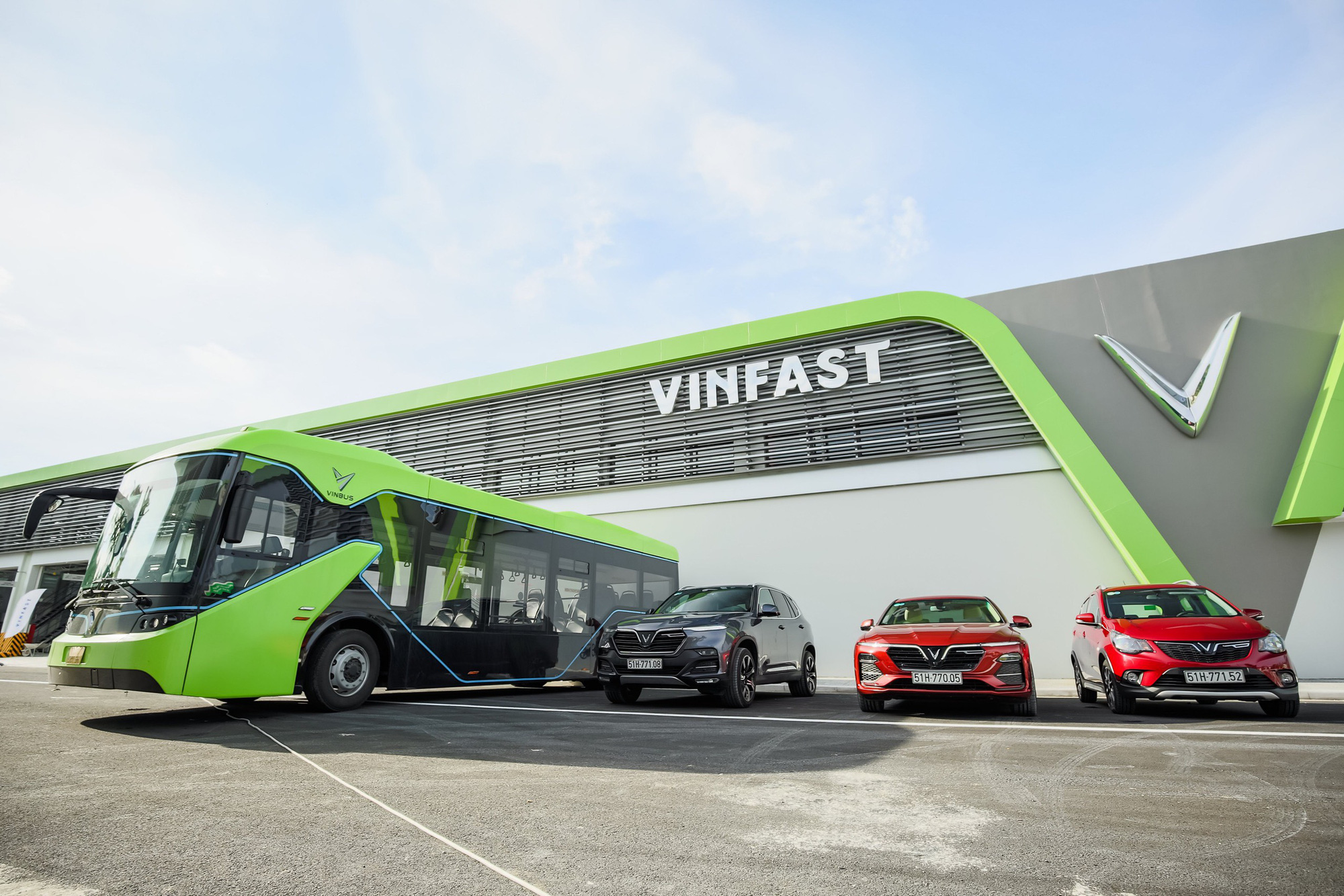 Xe điện VinBus xuất hiện ở Phú Quốc: Chống say, thông minh, chạy 230km ...