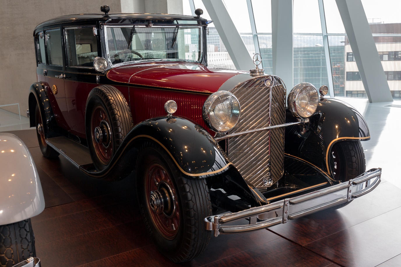 Huyền thoại Mercedes 700K: Sau ngày tàn của Hitler, Mercedes phải trực ...