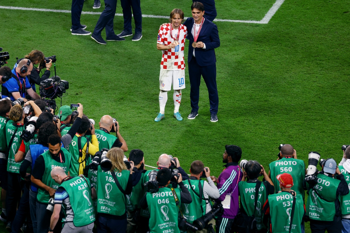 Luka Modric chia tay World Cup với nụ cười mãn nguyện