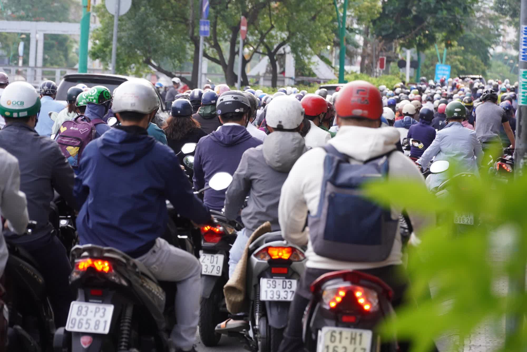 Miền Bắc chuẩn bị đón mưa xuân dài ngày, trời nồm ẩm