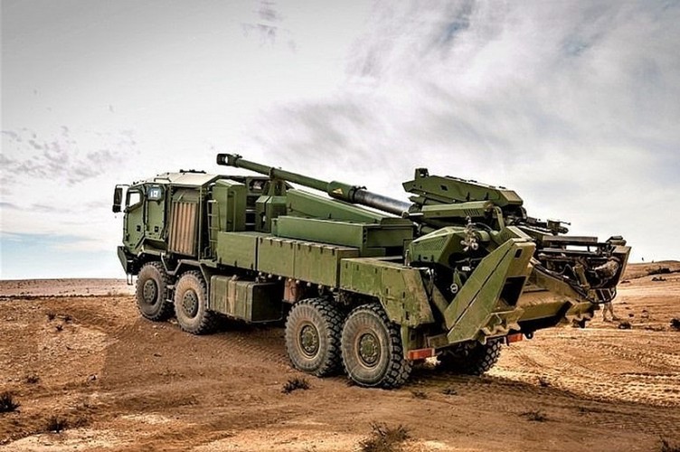 Israel sản xuất pháo tự hành Atmos ngay trên đất khách hàng