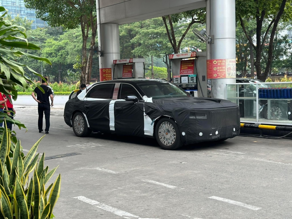 Cận cảnh Hồng Kỳ N701 - xe limousine chở ông Tập Cận Bình thăm Việt Nam