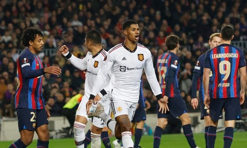 Hé lộ 8 nhà phân tích sẽ giúp HLV Ten Hag “bóc trần” Barca