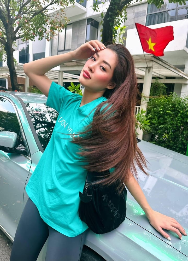 Sao Việt 18/5: Con gái út MC Quyền Linh cao vượt bố, Tuấn Hưng tình tứ hôn vợ