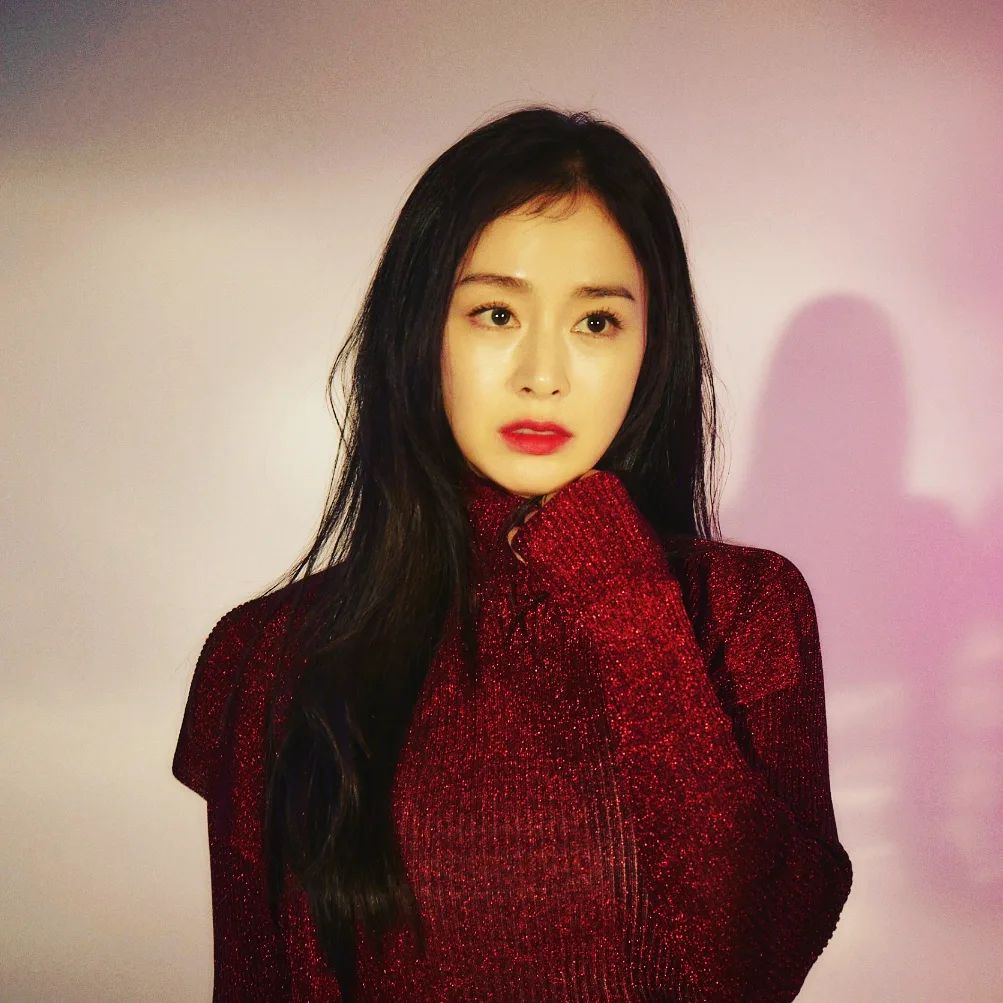Kim Tae Hee có động thái đầu tiên giữa lúc ông xã đối mặt với khó khăn ...
