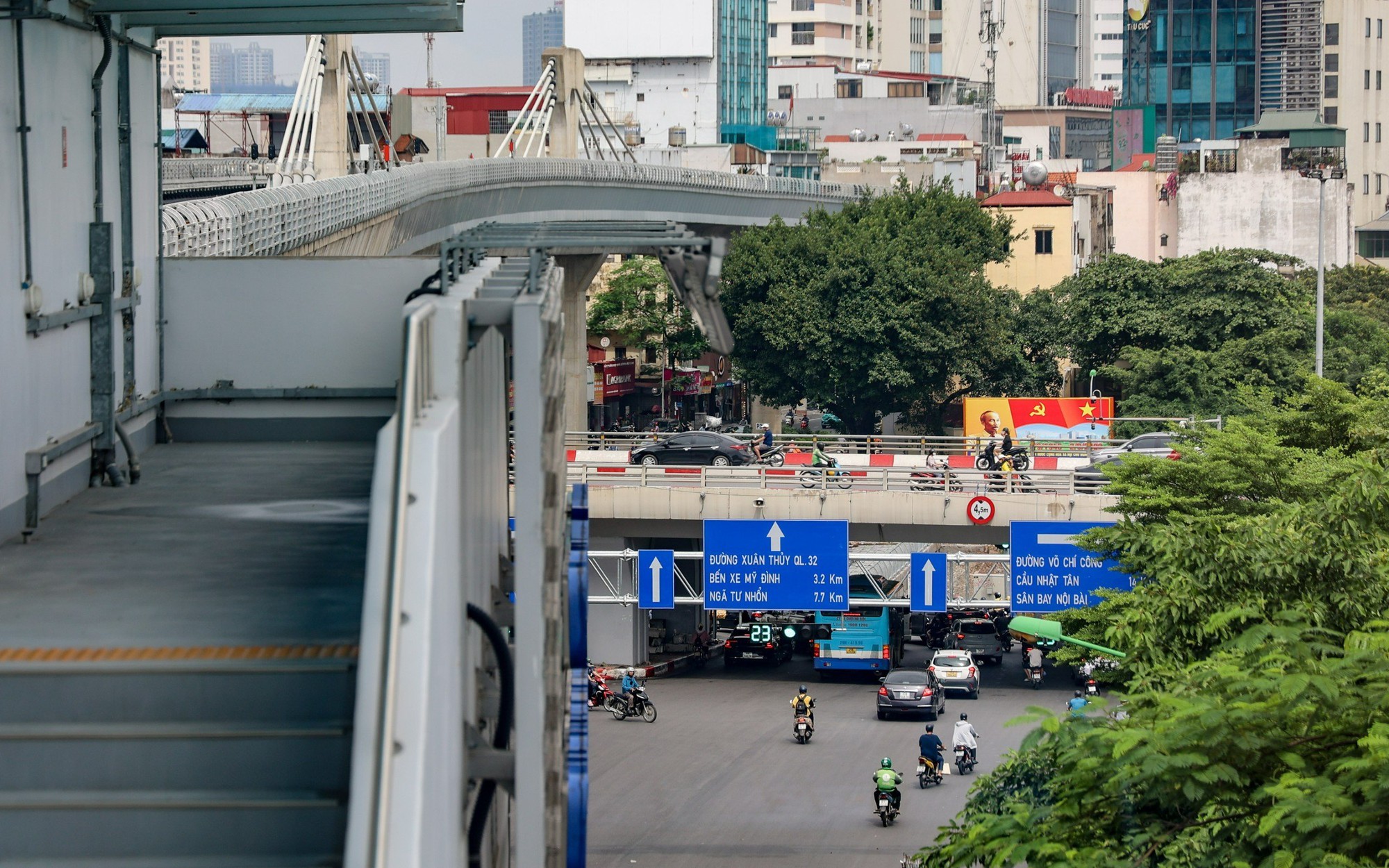 Nhà ga tuyến Metro hơn 34.800 tỷ ở Hà Nội công nghệ Pháp vừa hoàn thành ...