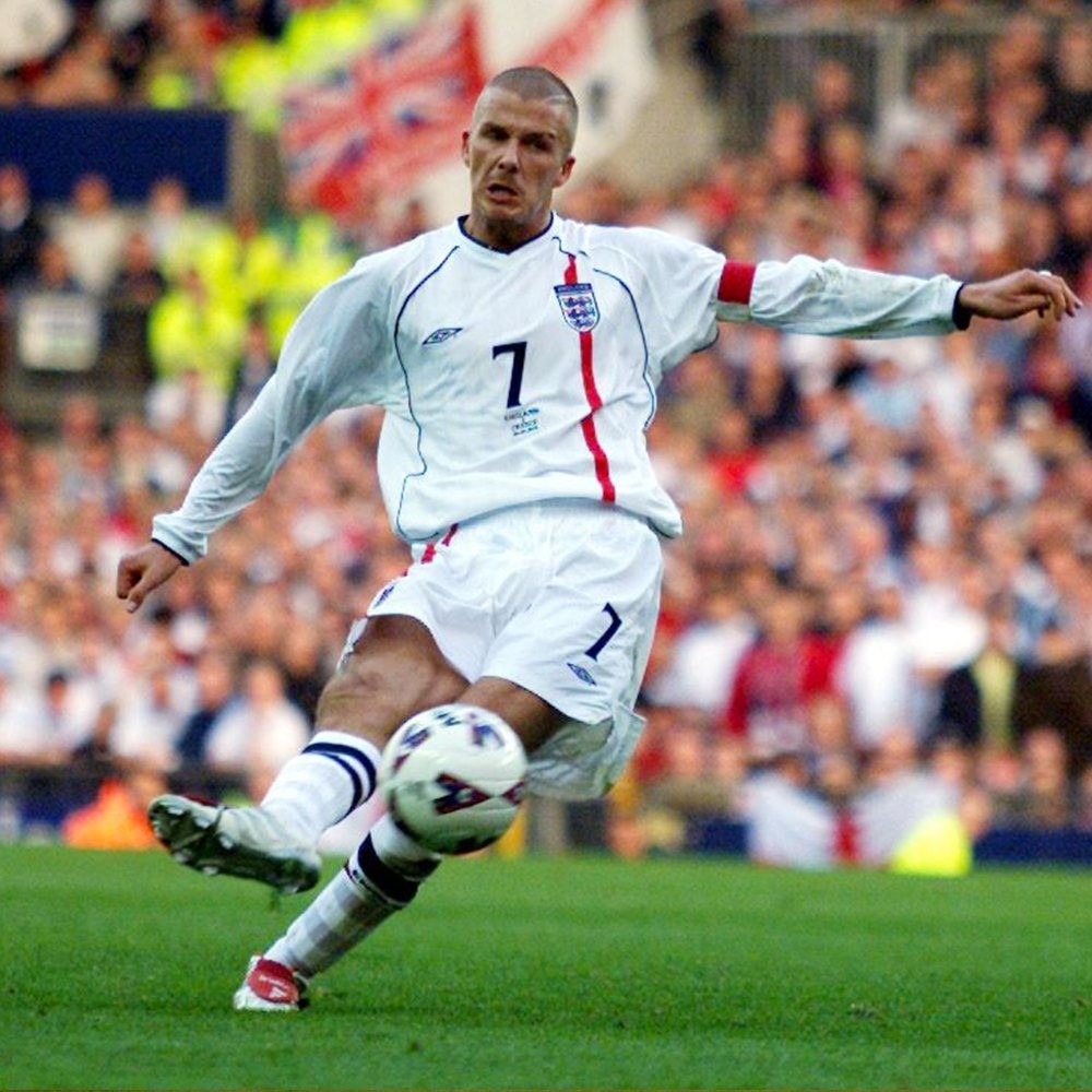 David Beckham và tuyệt phẩm để đời trong trận Anh vs Hy Lạp