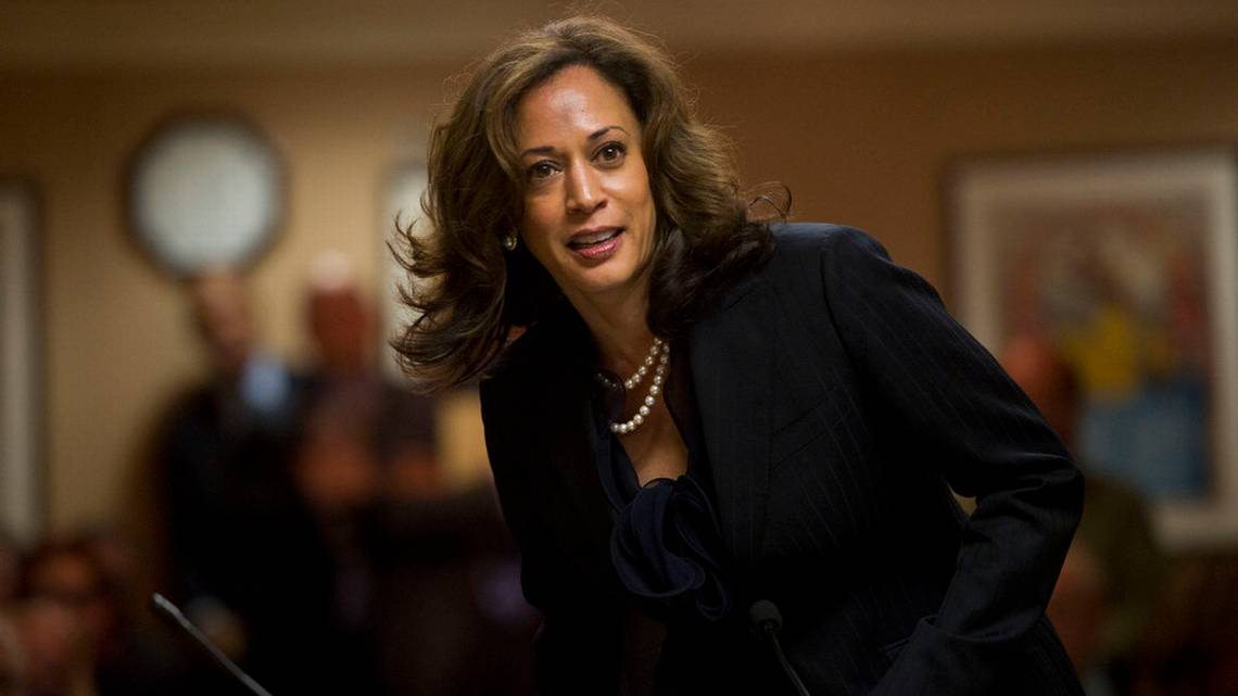 Kamala Harris giữa khủng hoảng chính trị Mỹ: Duyên nợ và tham vọng