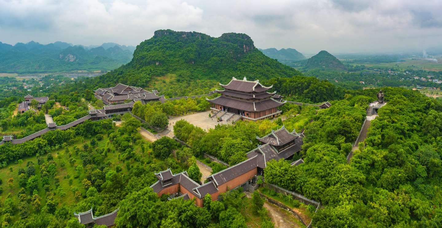 Chân dung đại gia kín tiếng, ăn chay, làm siêu dự án du lịch tâm linh ...