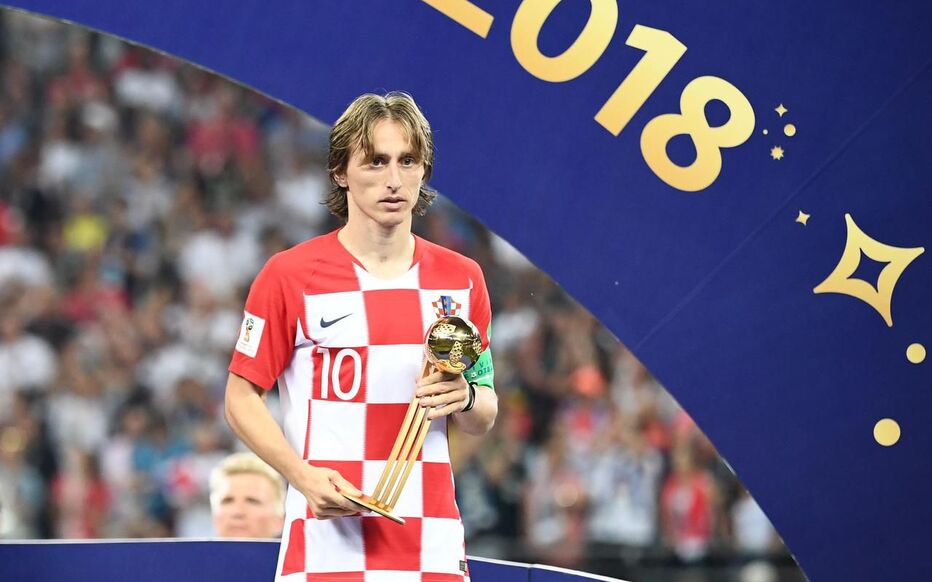 Modric tái hiện hình ảnh "giải thưởng trong bi kịch", sự nghiệp lẫy ...