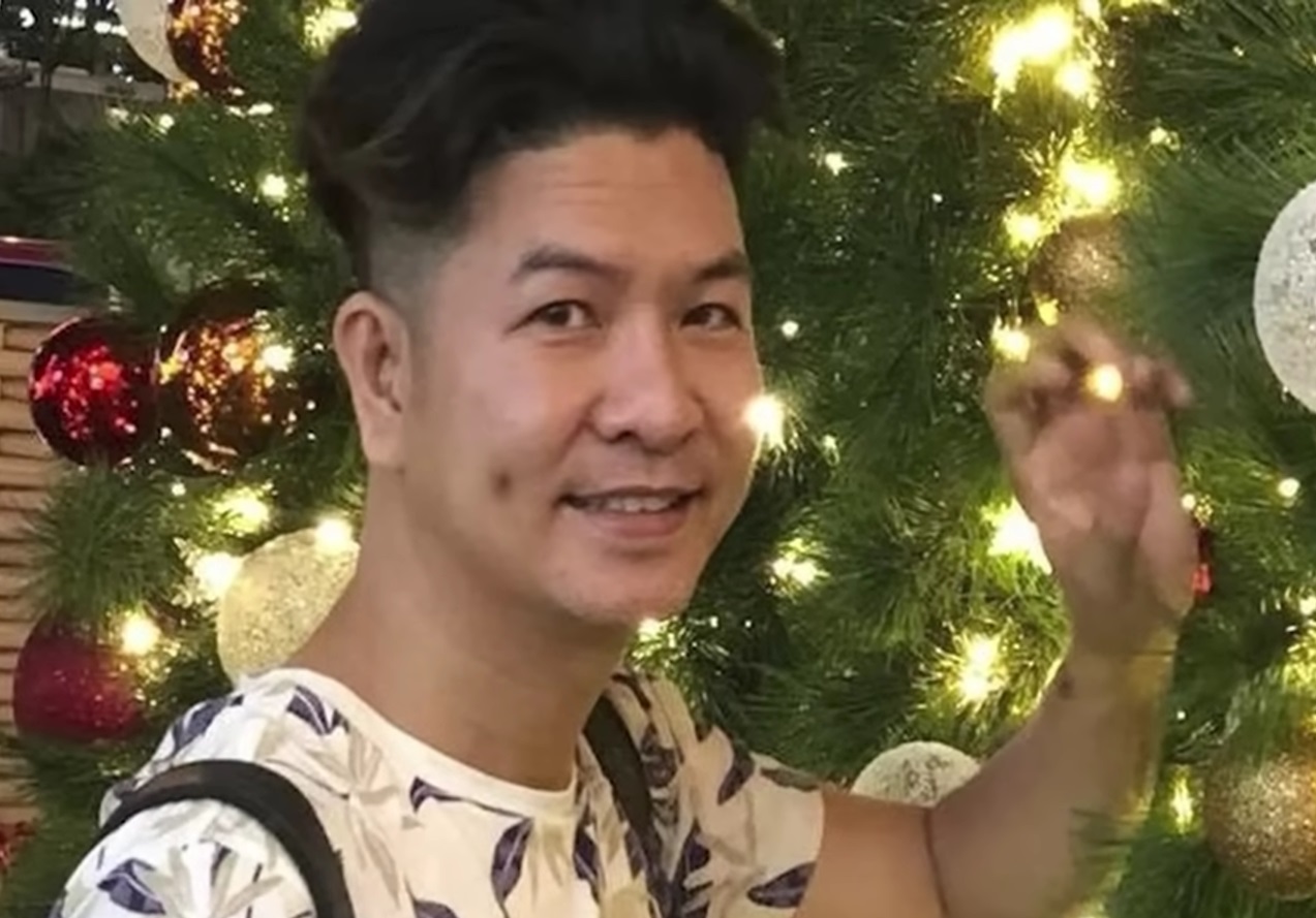 Một đạo diễn 45 tuổi: Sáng dậy muốn chuyển giới, đi mua luôn hooc môn nữ về uống