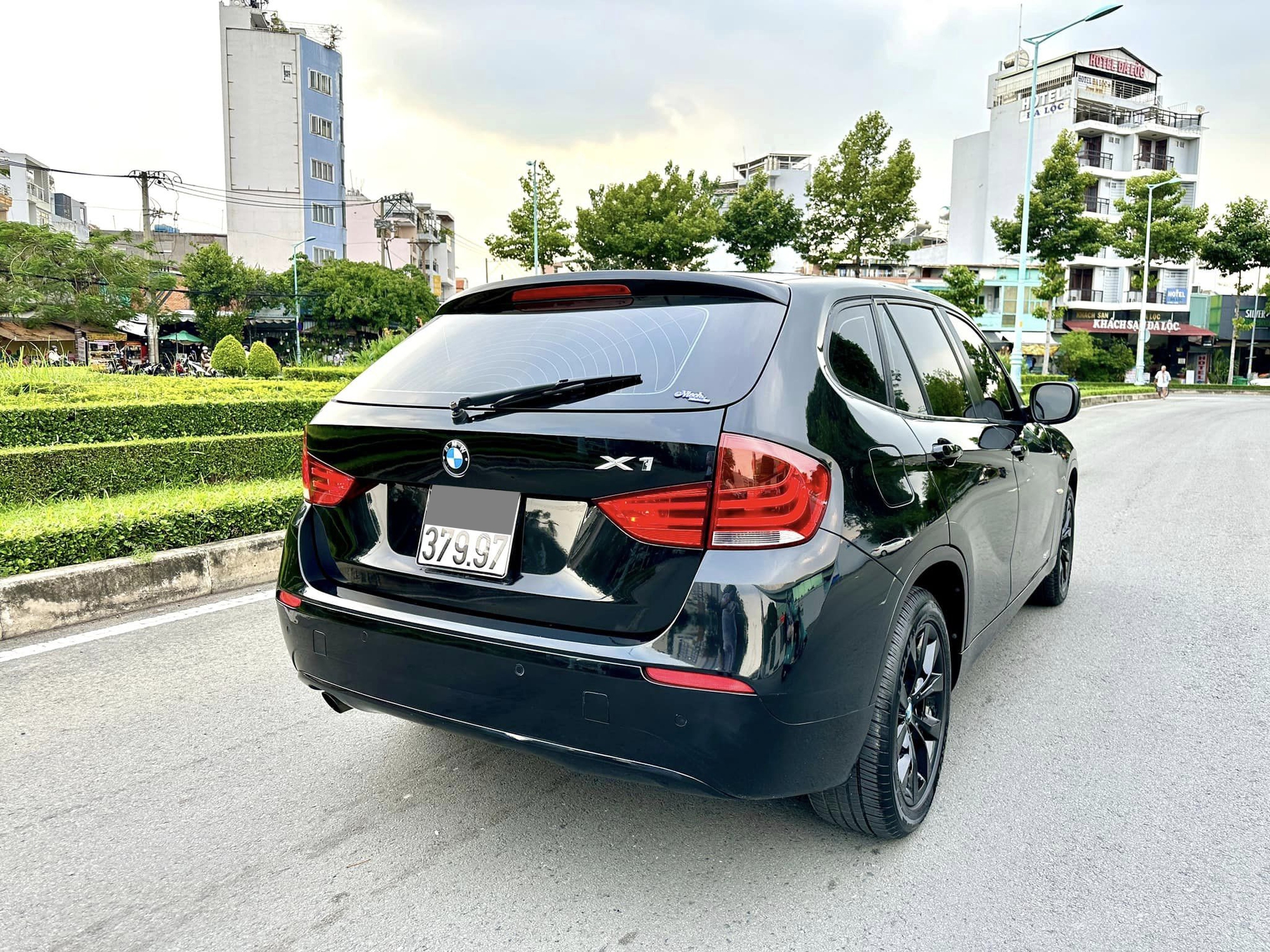 Có 300 triệu thích ‘chơi’ BMW X1 thì đây là một lựa chọn: Chạy hơn 6.700km/tháng, đã độ màn hình ...