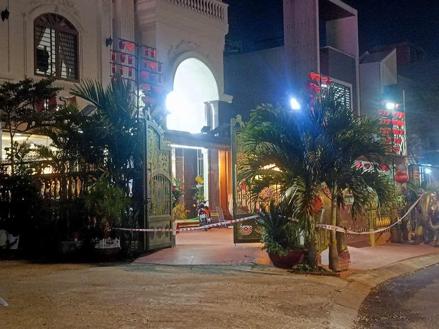 Cảnh sát khám xét nơi ở của vợ chồng bà Trần Thị Tâm