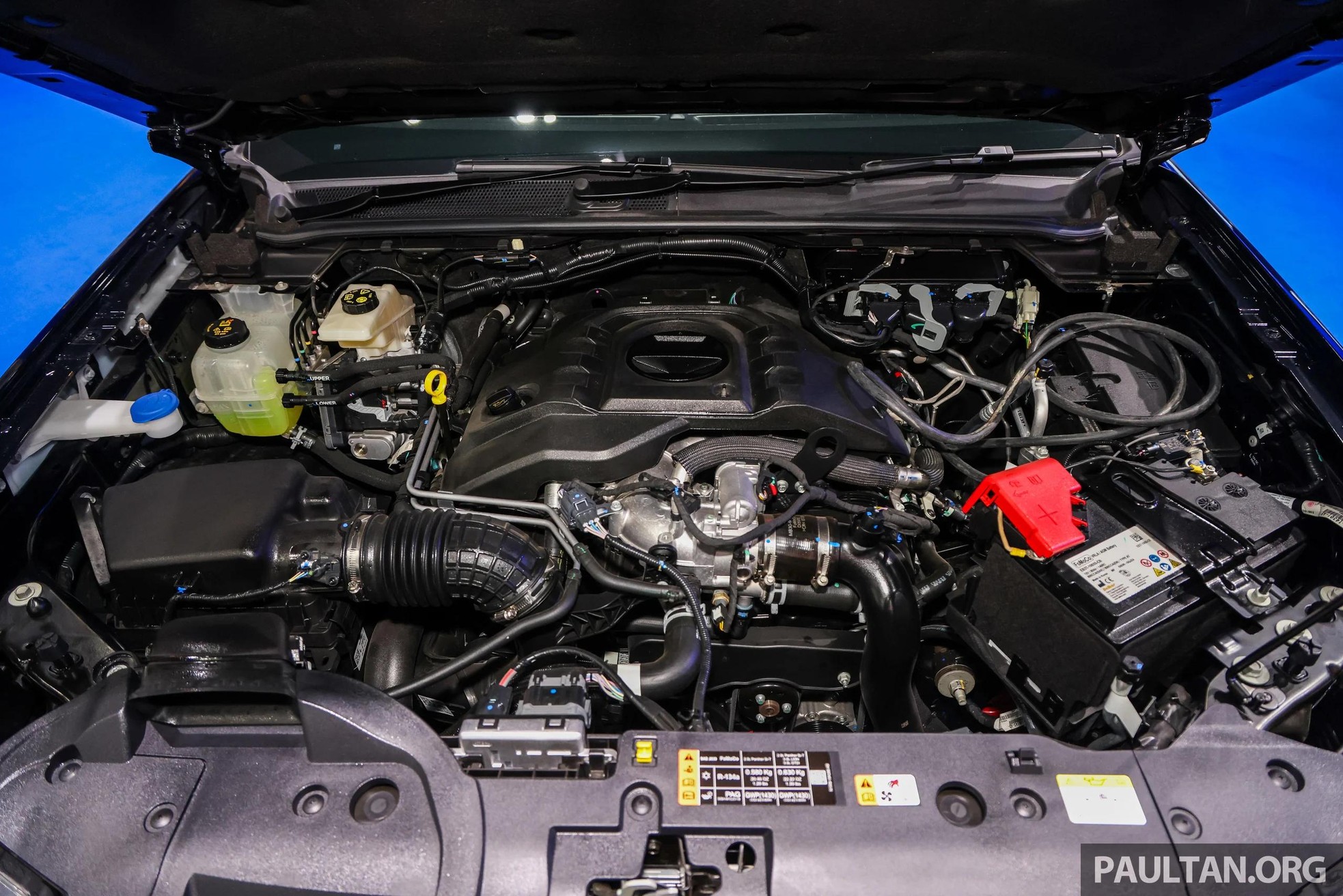 Cận cảnh bản độ Ford Ranger kiểu xe đua