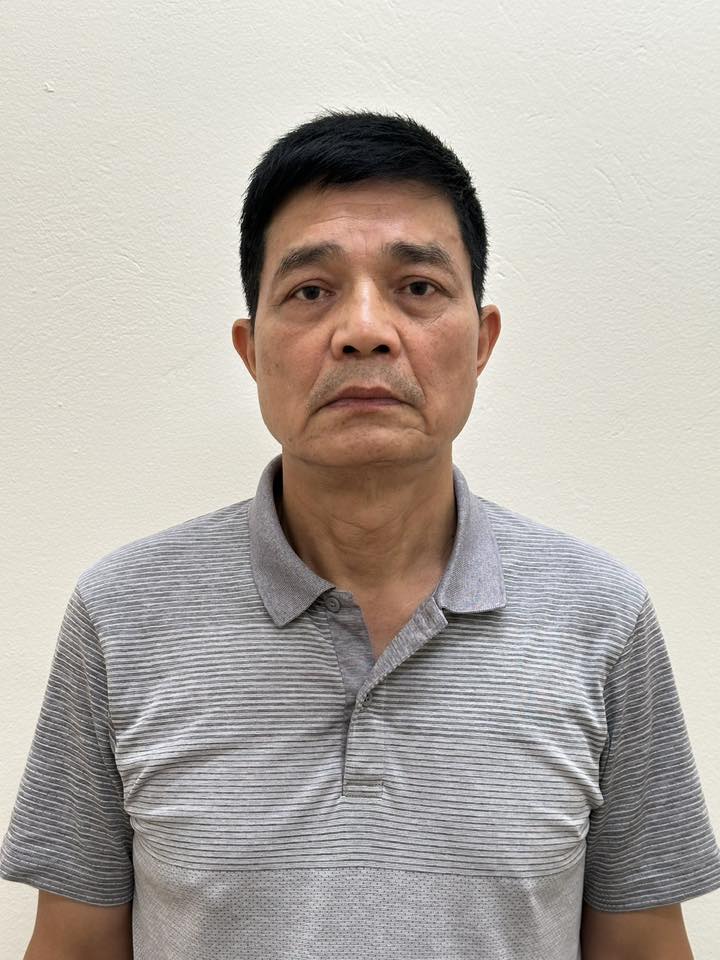 Khởi tố nguyên Cục trưởng Nguyễn Thanh Phong và 4 cán bộ Cục An toàn thực phẩm