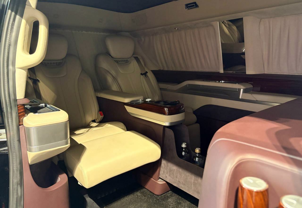 Chính thức lộ diện mẫu xe 'xịn' nhất phân khúc mà người Nga chế tạo được: Aurus Arsenal VIP