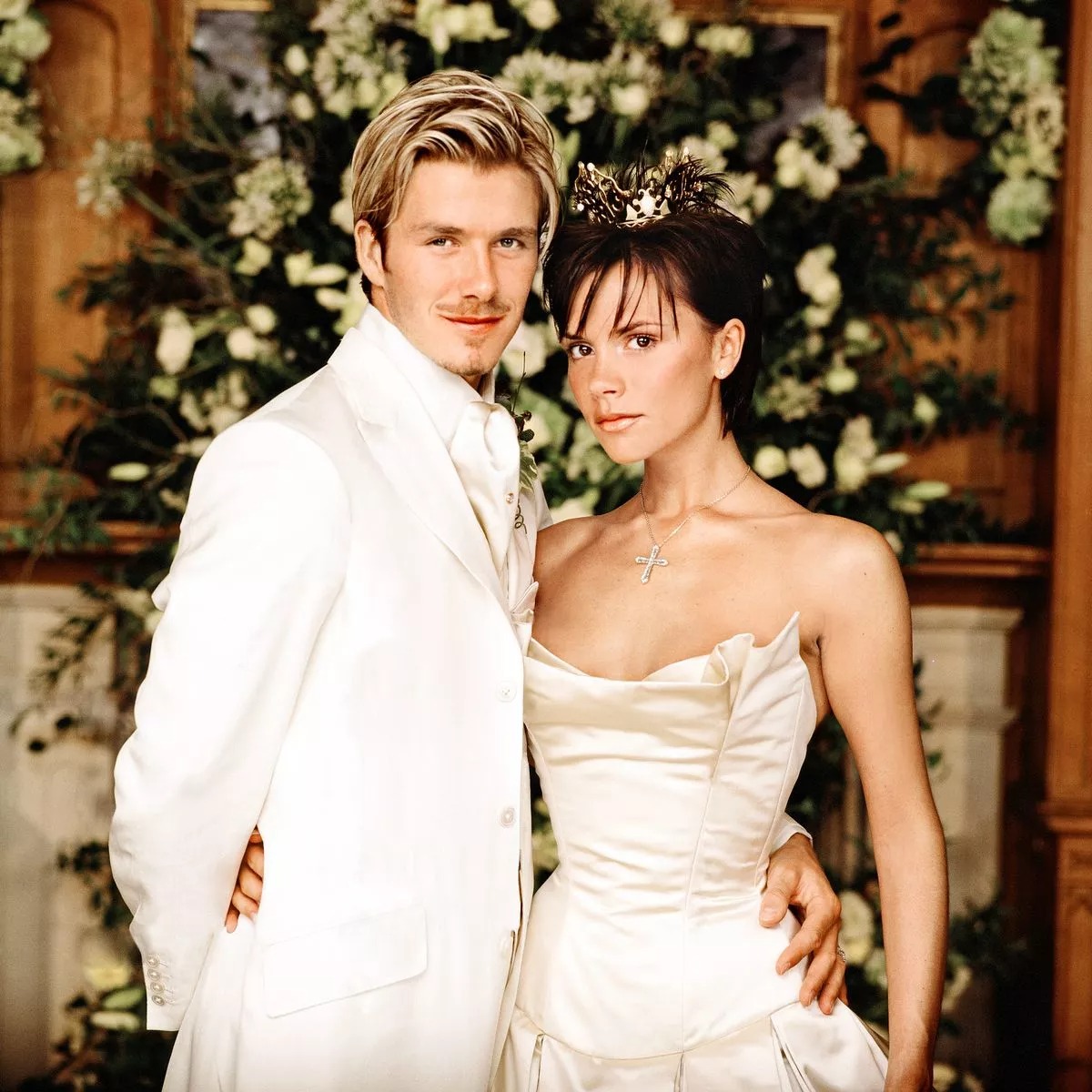 Sự thật đằng sau hình ảnh hoàn hảo nhà Beckham: Victoria cao tay giúp ...