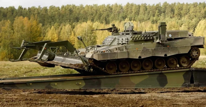 Leopard 2 r: Chiến xa công binh kém hiệu quả nhất trên chiến trường Ukraine