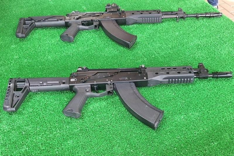 Súng trường tấn công AK-15K và AK-15SK 7,62mm nhỏ gọn gia nhập biên chế