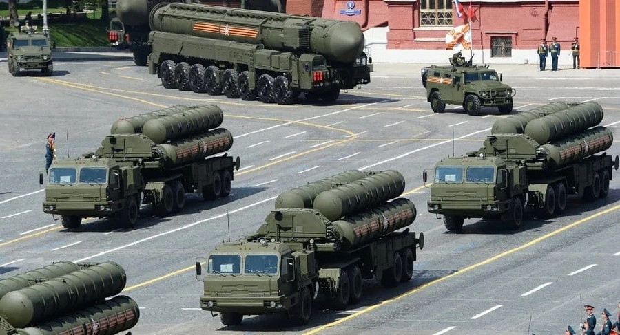 Hệ thống S-400 lần đầu trình diễn tại lễ diễu binh Ngày Cộng hòa Ấn Độ