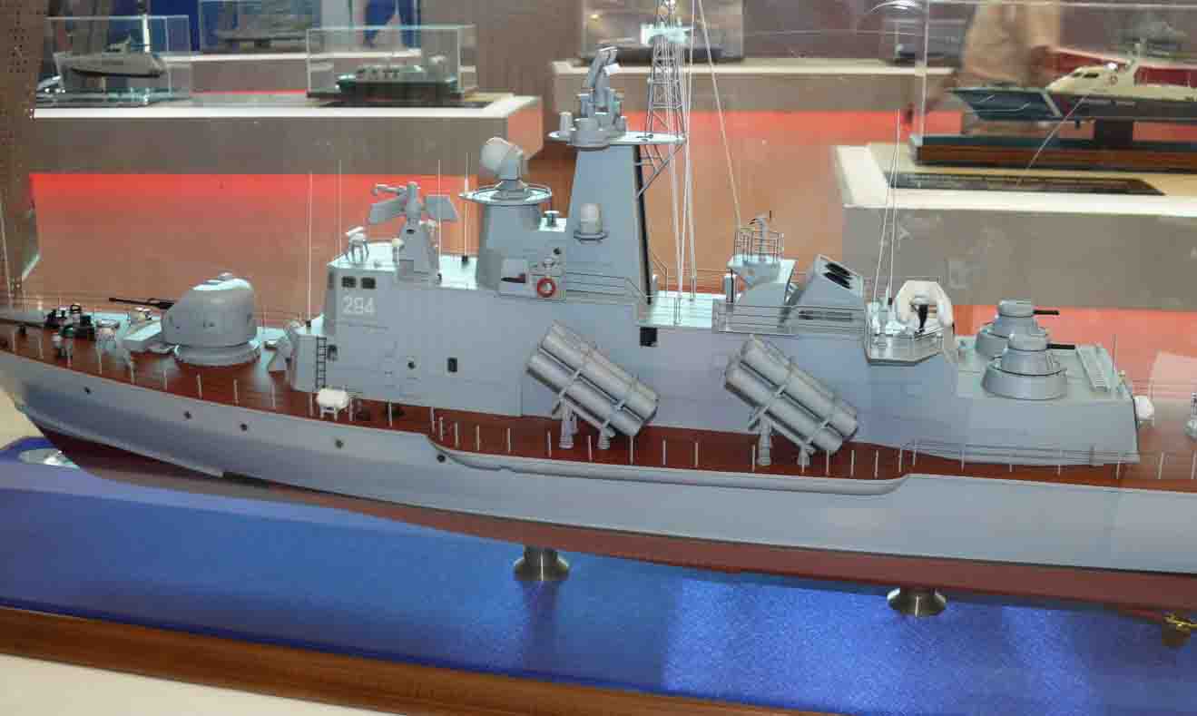 Hai tàu tên lửa Molniya đóng tại Việt Nam thử nghiệm trên biển