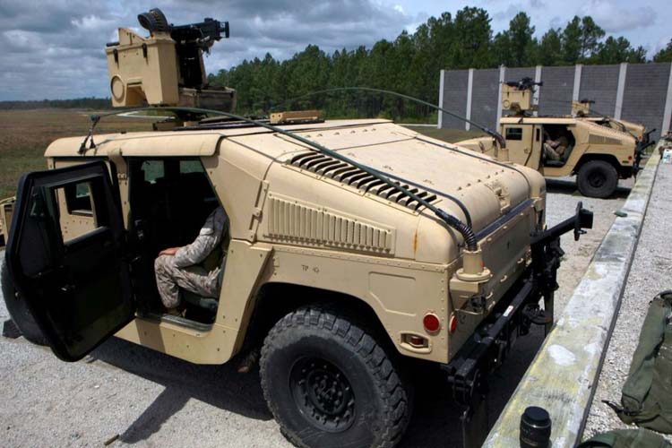 Hàn Quốc thèm xe tự động hóa, Triều Tiên đại tiệc cờ hoa