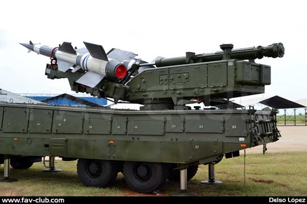 Ảnh: Tên lửa phòng không Pechora-2M của Quân đội Venezuela