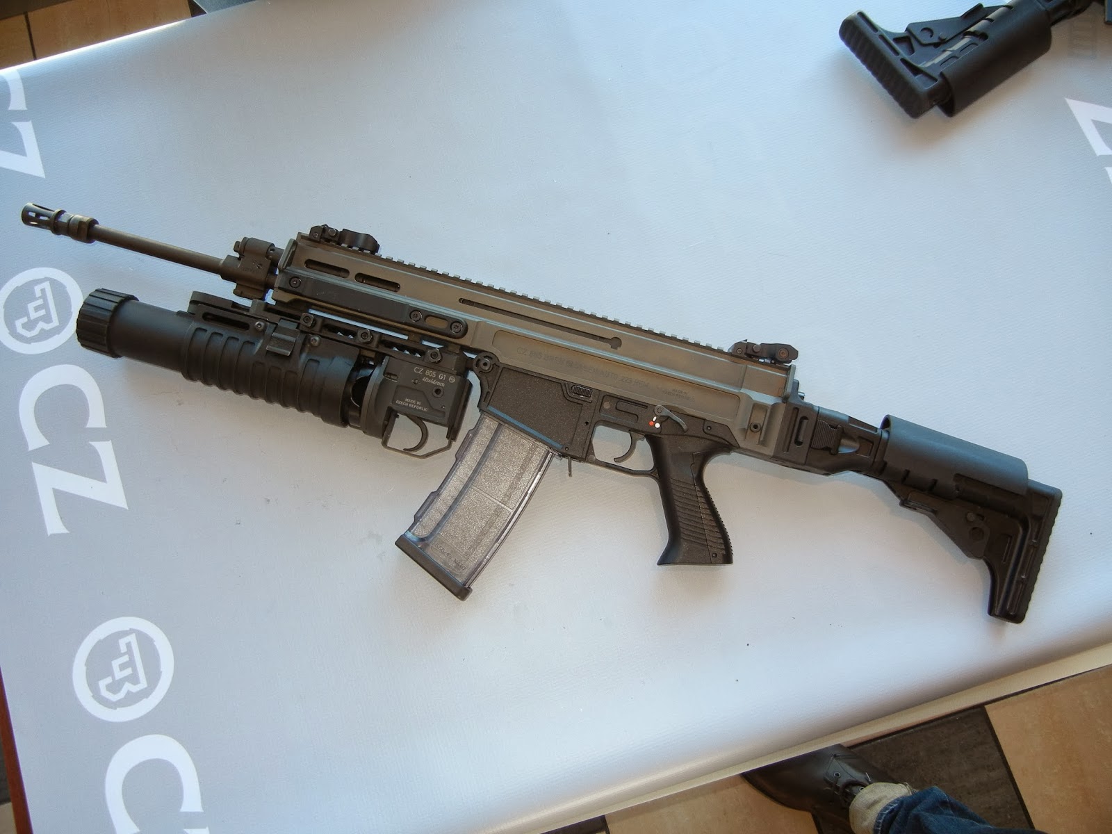 CZ 805 - Súng trường tấn công độc đáo có thể bắn nhiều loại đạn