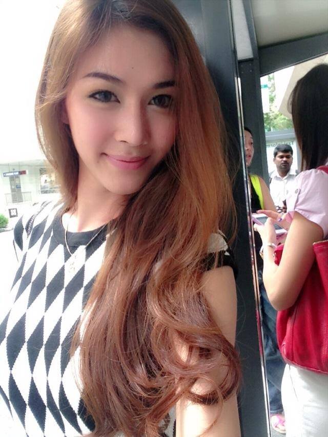 Đời thường của mỹ nhân chuyển giới gây sốt nhất hiện nay