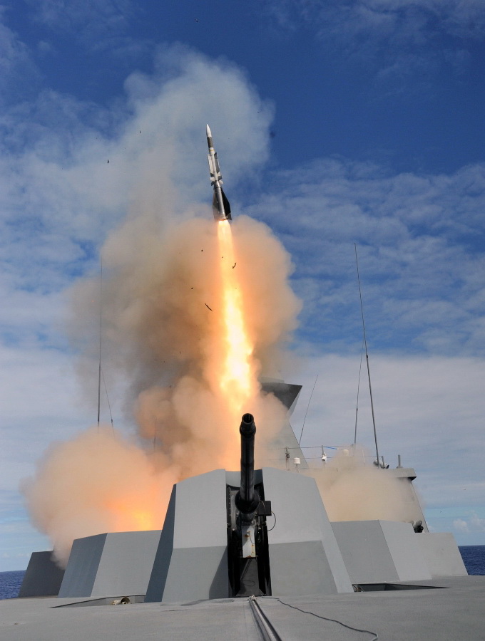 Sức mạnh chiến hạm "Đáng sợ" của Hải quân Singapore