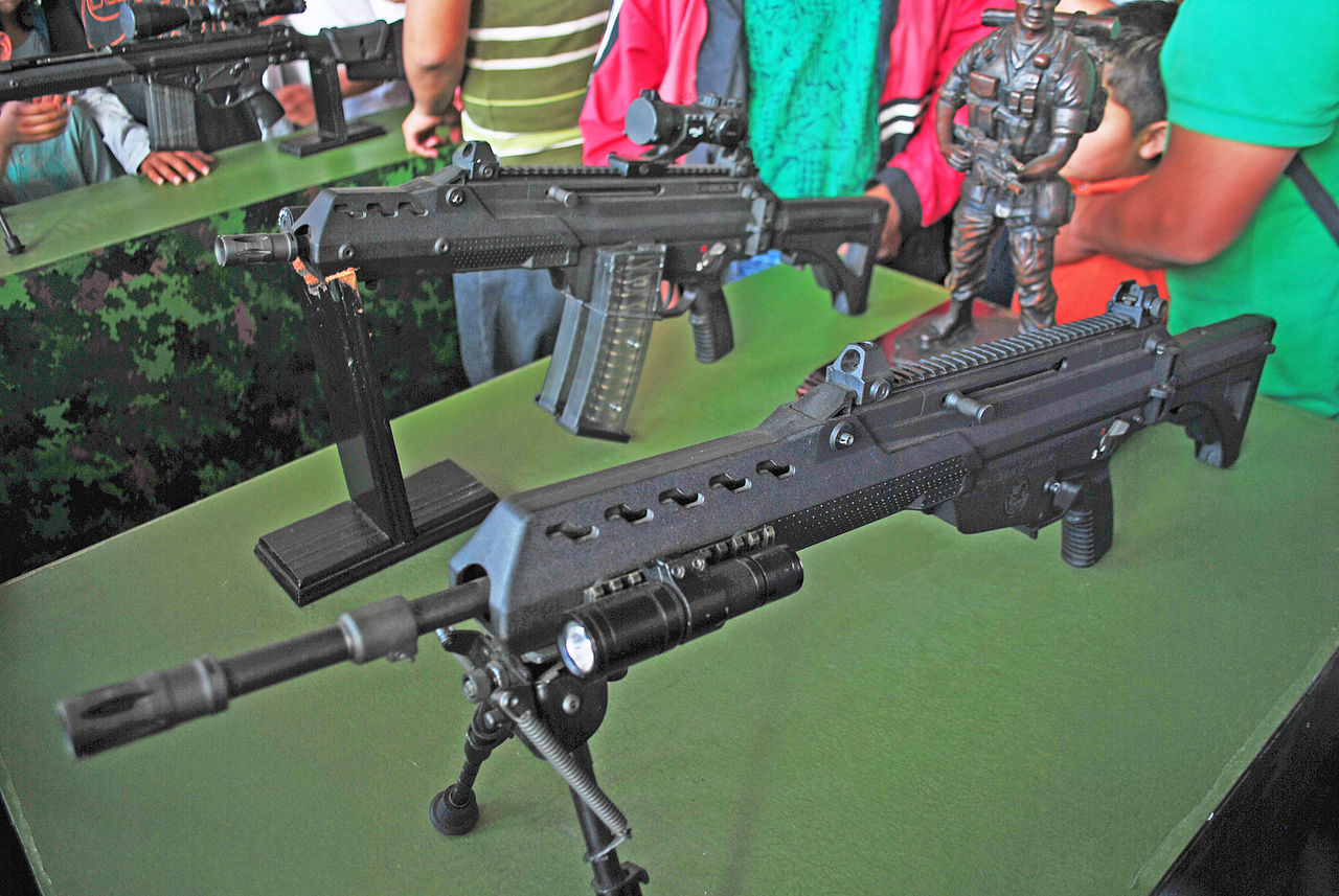 Súng trường tấn công FX-05 Xiuhcoatl - "G36" của Mexico