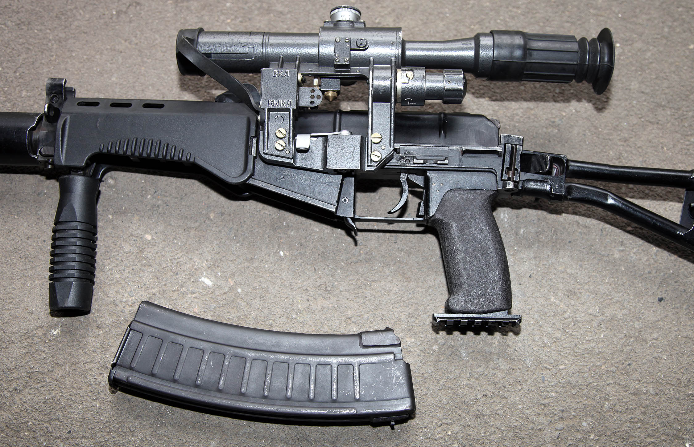 SR-3M Vikhr - Súng trường giảm thanh nhỏ gọn và mạnh mẽ của Nga