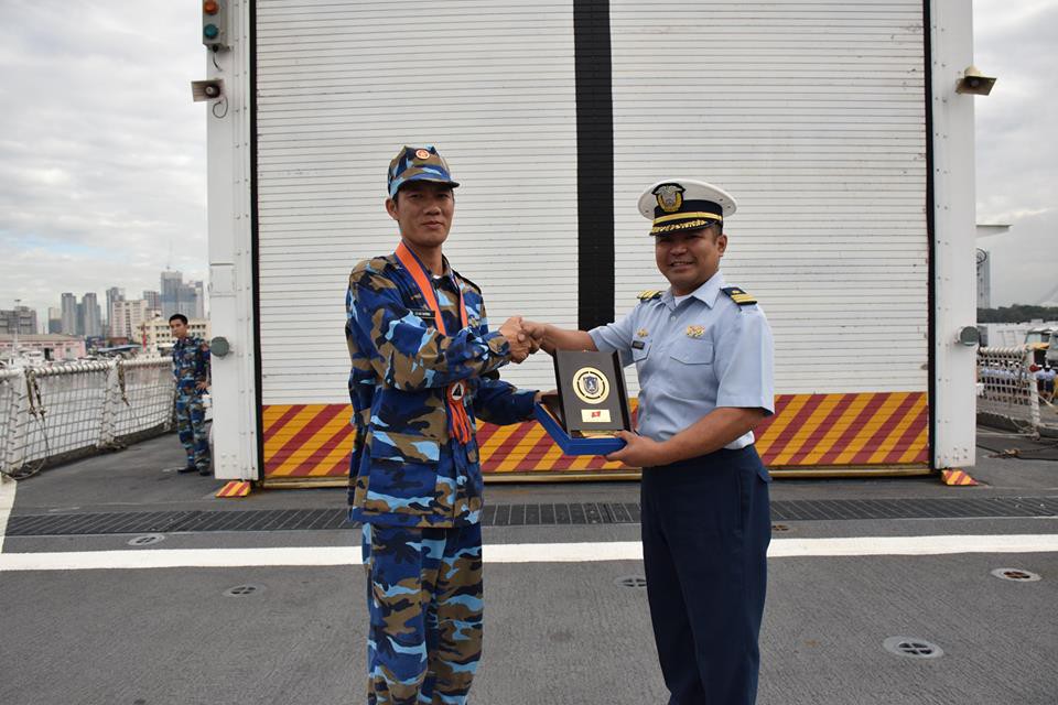 Tàu CSB 8020 từ Mỹ về Việt Nam đã tới Philippines: Nhiều hình ảnh đẹp