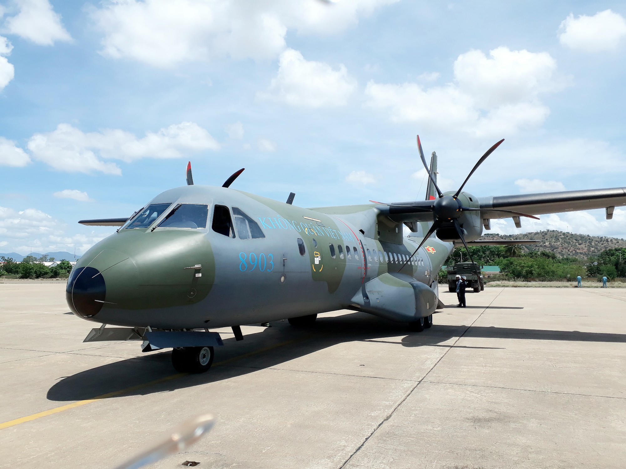 Chậm chân, IL-112V Nga để "vuột" khách hàng thân thiết KQ Việt Nam vào ...