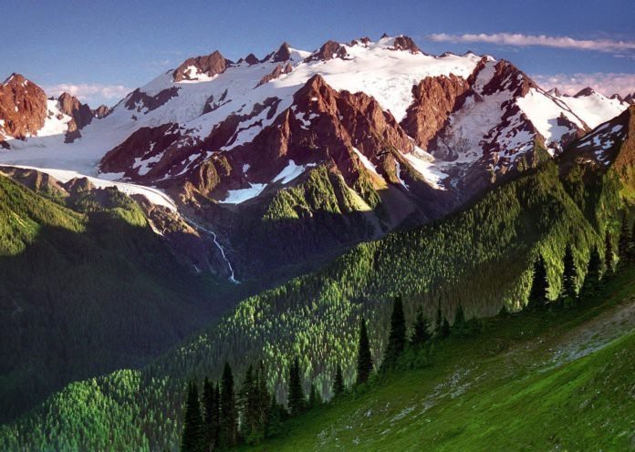 Núi Olympus: Chuyện thần bí về núi Olympus và 12 vị thần