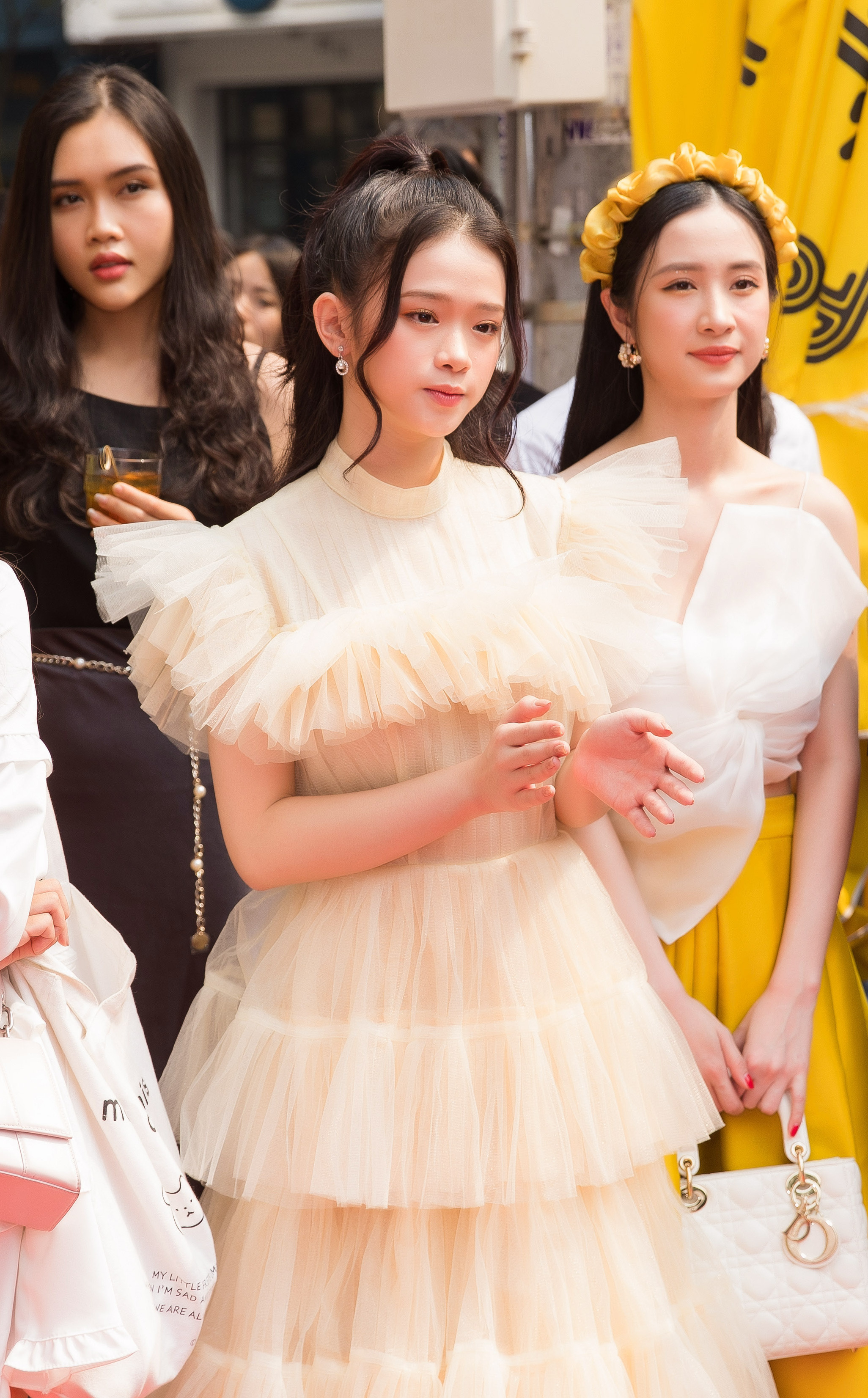 Linh Ka vui vẻ sánh đôi đi sự kiện cùng Will giữa tin đồn hẹn hò