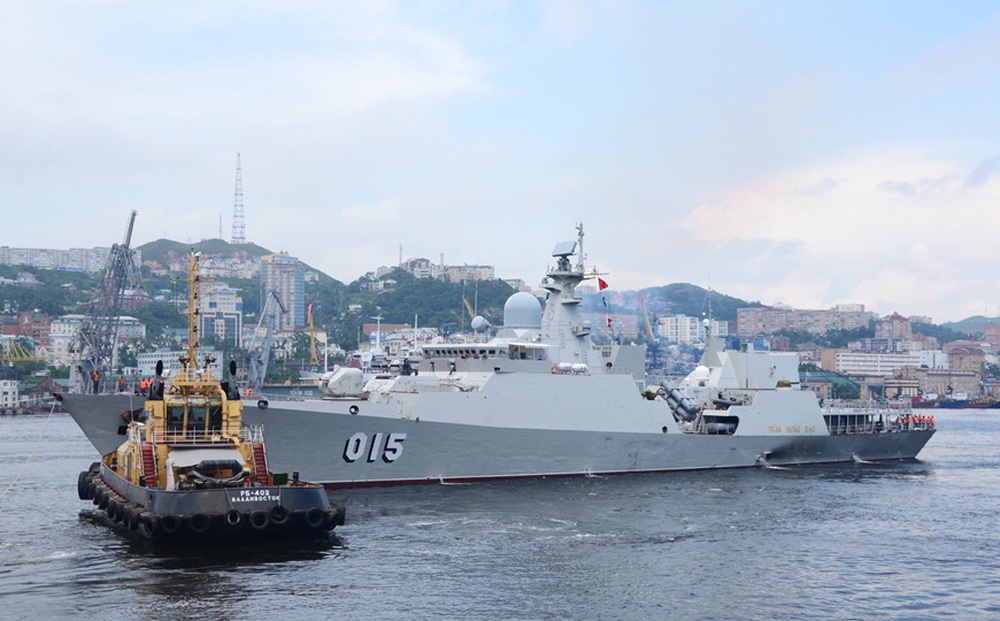 Biên đội tàu Việt Nam đến LB Nga tham gia Lễ Duyệt binh và Army Games 2021