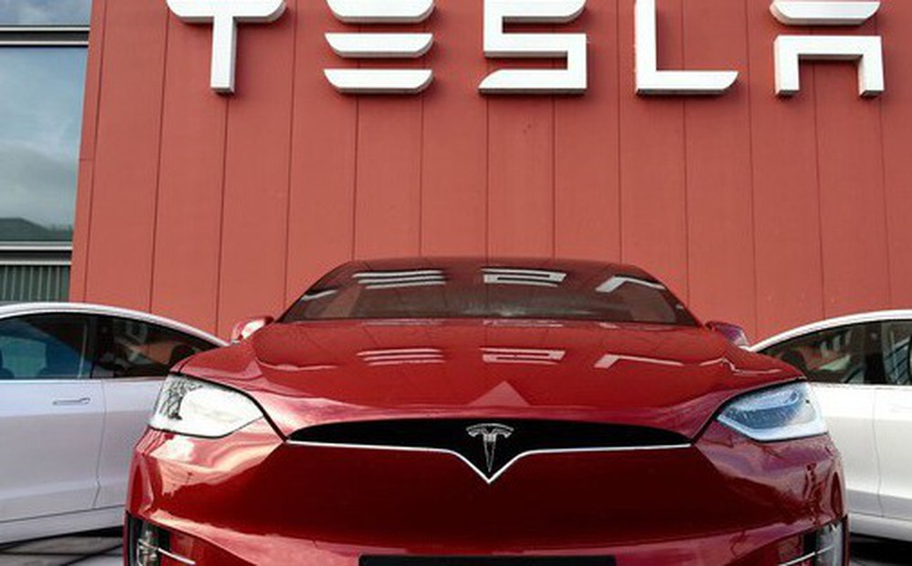 Xe điện Tesla của tỷ phú Elon Musk có gì mà được dự đoán sẽ 'thông minh ...