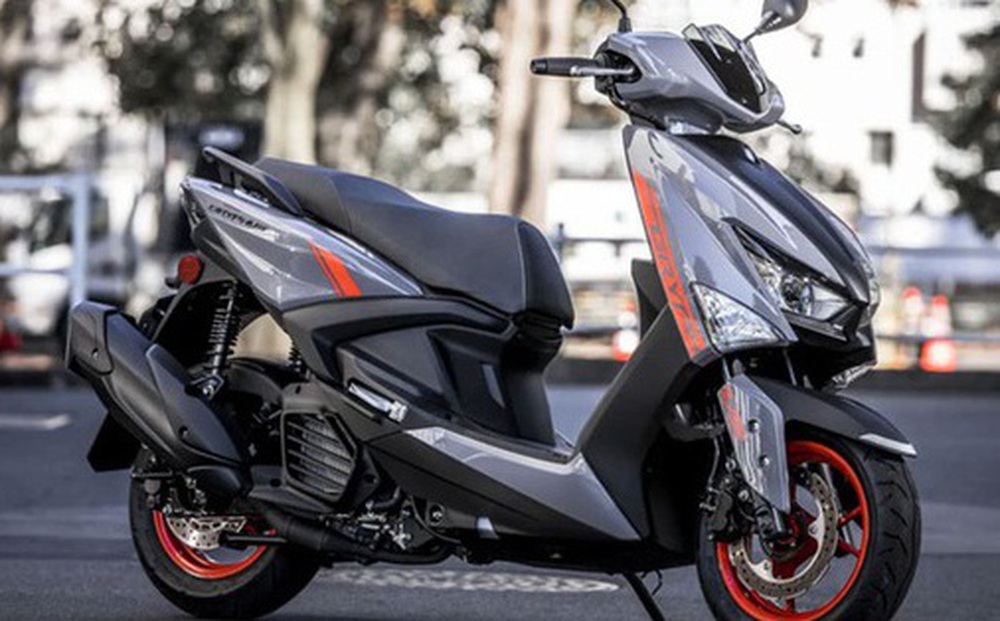 Mẫu xe ga gây "sốt" nhờ thiết kế bắt mắt, bình xăng 6.1L, "uống" một ...