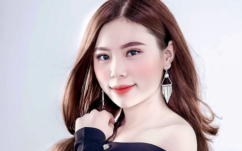 Dàn streamer check-in thảm đỏ sự kiện lớn bậc nhất cộng đồng livestream ...