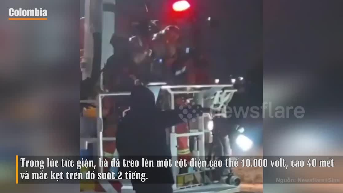 Trung Quốc: Người mẹ mắc kẹt trên cột điện cao thế sau khi mắng con ...