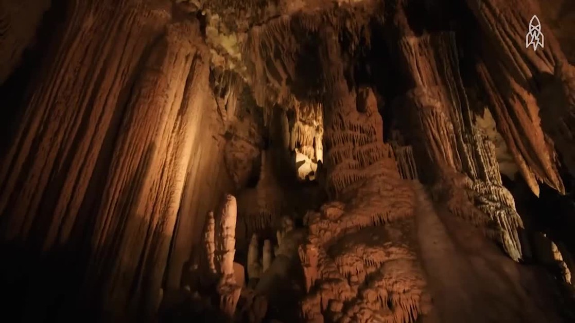 Đàn organ khổng lồ làm từ hang động rộng hơn 14.000 m2