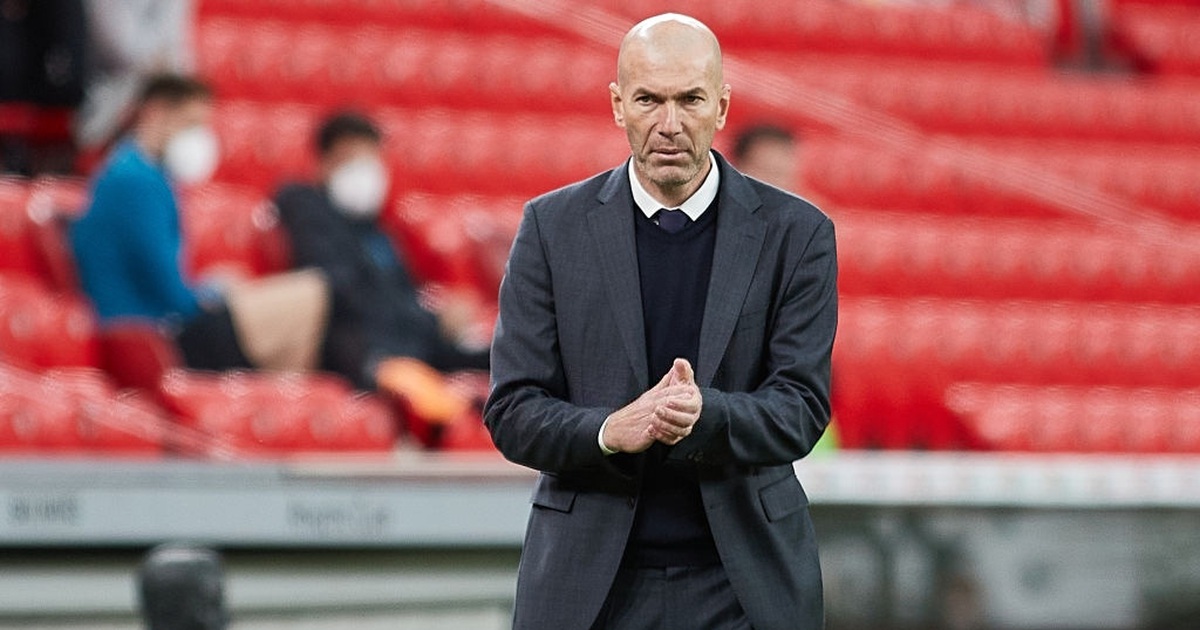 HLV Zidane bác tin ‘đã tuyên bố rời Real Madrid’