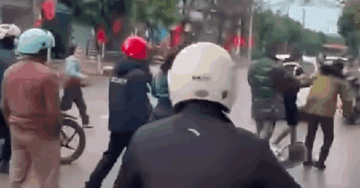 Va chạm giao thông ở Thái Nguyên: Xô xát giữa 2 phụ nữ và người đàn ông ...