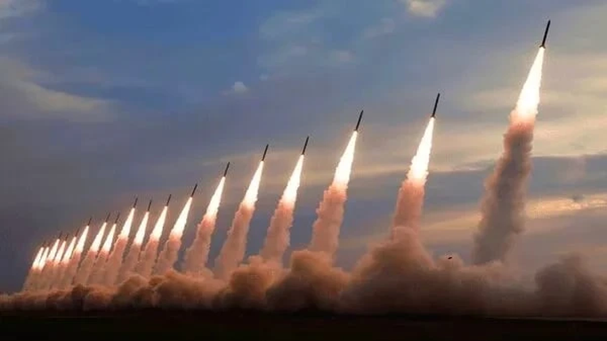 Iran tuyên bố sẵn sàng cho cuộc chiến lịch sử: Đáp trả hành động gây ...