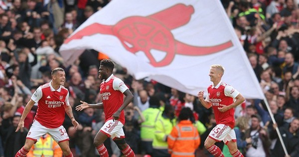 Wenger: “Arsenal vẫn còn kém Man.City”