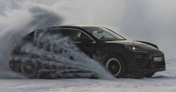 Porsche Macan chạy điện khoe khả năng drift với sức mạnh ngang ngửa siêu xe