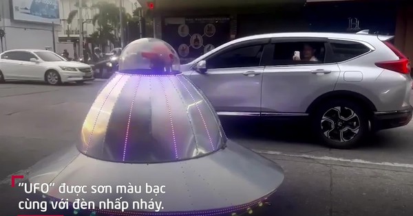 'UFO' lăn bánh trên phố Thái Lan, người đi đường kinh ngạc