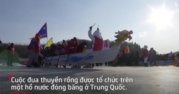 Độc đáo đua thuyền rồng trên mặt băng