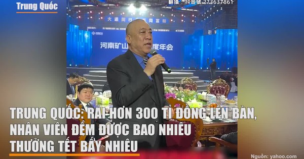 Rải hơn 300 tỉ đồng lên bàn, nhân viên đếm được bao nhiêu thưởng Tết ...